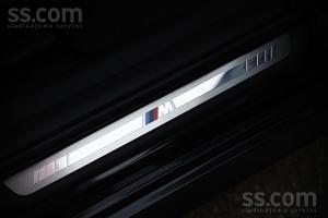 Black BMW 320 2019 in Tukums, with an engine capacity of 2.00 L and mileage of 172 thousand km for 23990 €, photo 7 on AUTOMOTO.COM.LV