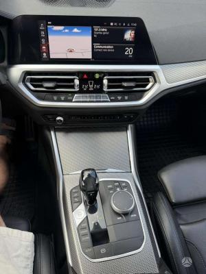 Black BMW 320 2019 in Utena, with an engine capacity of 2.00 L and mileage of 170 thousand km for 21300 €, photo 17 on AUTOMOTO.COM.LV