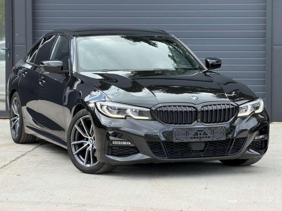 Black BMW 320 2019 in Utena, with an engine capacity of 2.00 L and mileage of 170 thousand km for 20700 €, photo 1 on AUTOMOTO.COM.LV