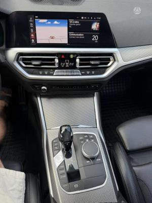 Black BMW 320 2019 in Utena, with an engine capacity of 2.00 L and mileage of 170 thousand km for 20700 €, photo 19 on AUTOMOTO.COM.LV