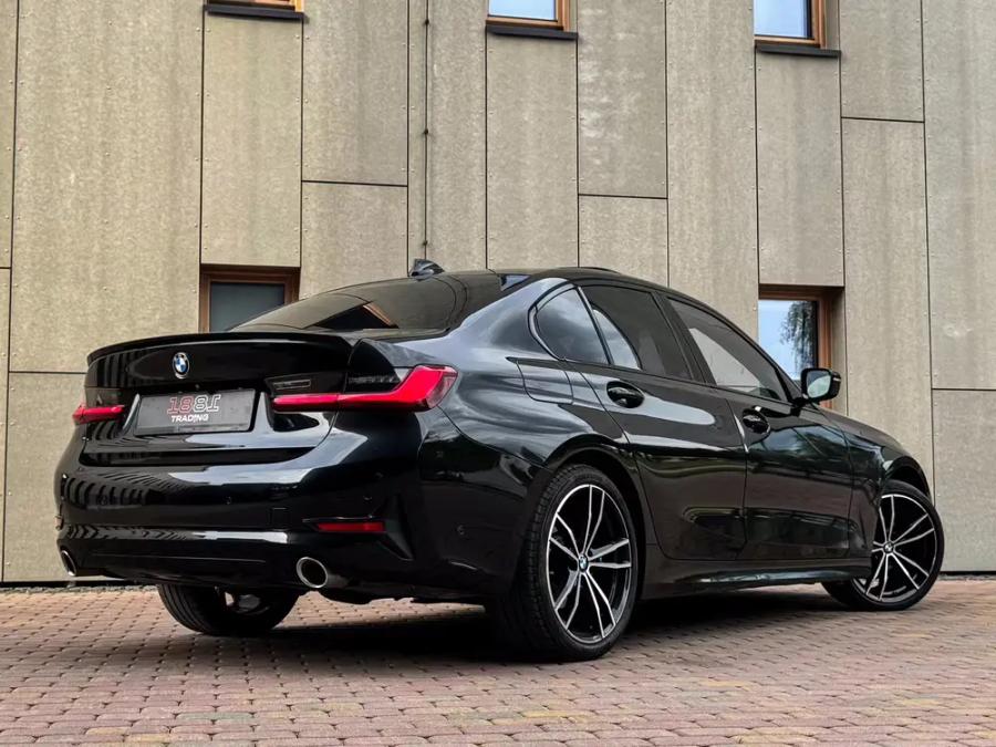 Melns BMW 320 2020 Rīga, ar dzinēja tilpumu 2.00 L un nobraukumu 179 tūkst. km par 25400 €, foto 5 vietnē AUTOMOTO.COM.LV