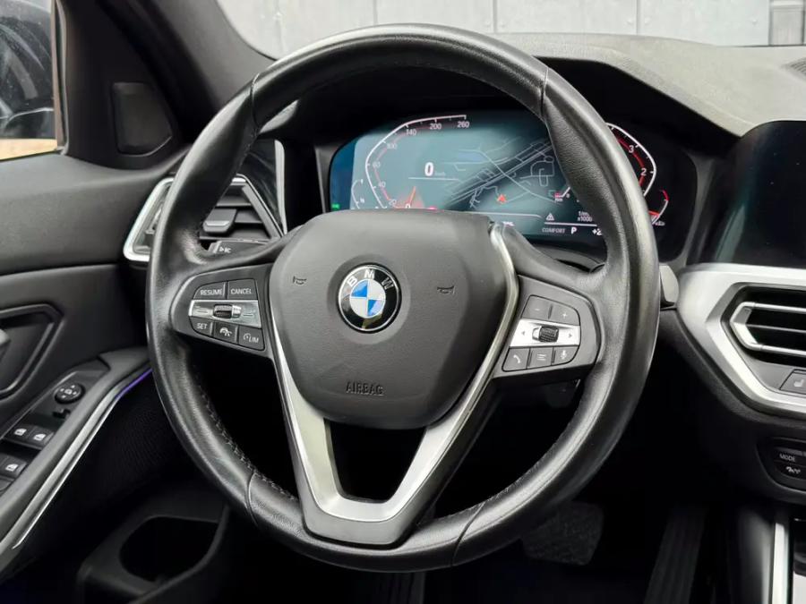 Melns BMW 320 2020 Rīga, ar dzinēja tilpumu 2.00 L un nobraukumu 179 tūkst. km par 25400 €, foto 11 vietnē AUTOMOTO.COM.LV