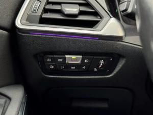 Melns BMW 320 2020 Rīga, ar dzinēja tilpumu 2.00 L un nobraukumu 179 tūkst. km par 25400 €, foto 22 vietnē AUTOMOTO.COM.LV