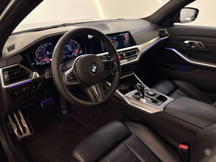 Melns BMW 320 2020 Marijampole, ar dzinēja tilpumu 2.00 L un nobraukumu 286 tūkst. km par 19999 €, foto 3 vietnē AUTOMOTO.COM.LV