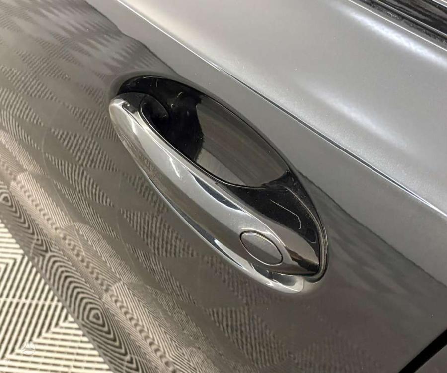 Melns BMW 320 2020 Marijampole, ar dzinēja tilpumu 2.00 L un nobraukumu 286 tūkst. km par 19999 €, foto 8 vietnē AUTOMOTO.COM.LV