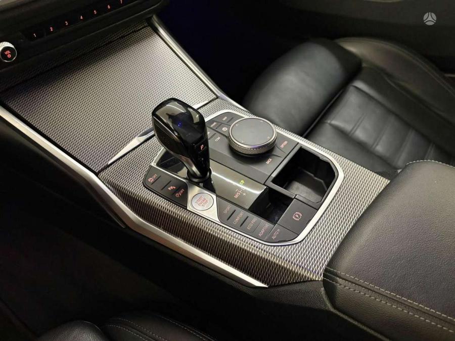 Melns BMW 320 2020 Marijampole, ar dzinēja tilpumu 2.00 L un nobraukumu 286 tūkst. km par 19999 €, foto 29 vietnē AUTOMOTO.COM.LV