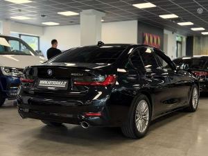 Black BMW 320 2020 in Klaipeda, with an engine capacity of 2.00 L and mileage of 227 thousand km for 20900 €, photo 6 on AUTOMOTO.COM.LV