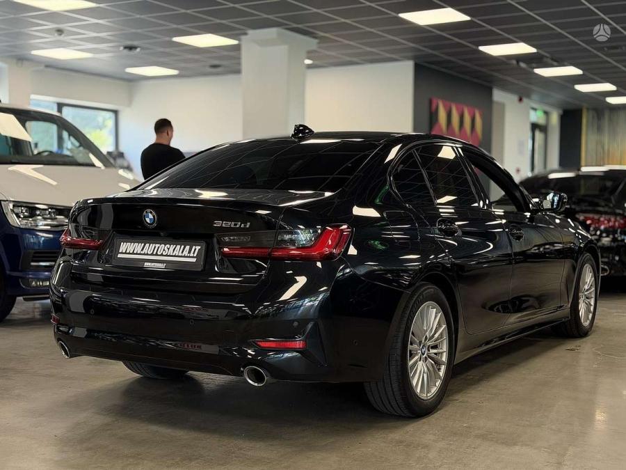 Black BMW 320 2020 in Klaipeda, with an engine capacity of 2.00 L and mileage of 227 thousand km for 20900 €, photo 7 on AUTOMOTO.COM.LV