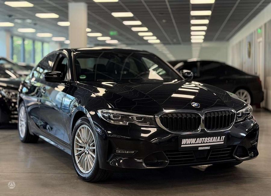 Black BMW 320 2020 in Klaipeda, with an engine capacity of 2.00 L and mileage of 227 thousand km for 20900 €, photo 44 on AUTOMOTO.COM.LV