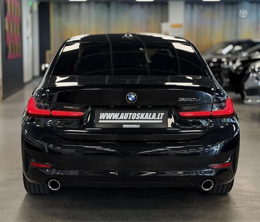 Black BMW 320 2020 in Klaipeda, with an engine capacity of 2.00 L and mileage of 227 thousand km for 20900 €, photo 41 on AUTOMOTO.COM.LV