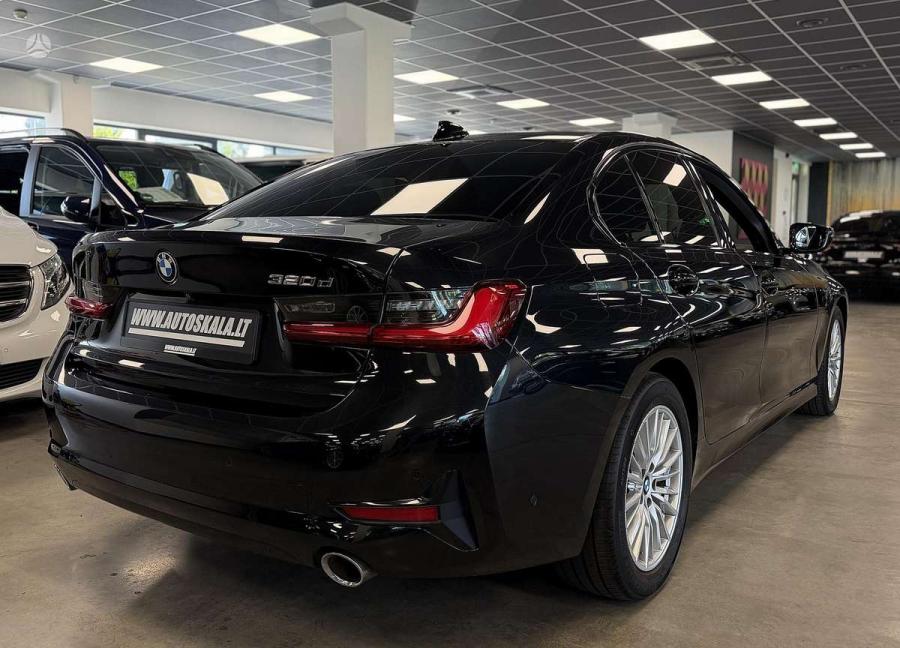 Black BMW 320 2020 in Klaipeda, with an engine capacity of 2.00 L and mileage of 227 thousand km for 20900 €, photo 52 on AUTOMOTO.COM.LV