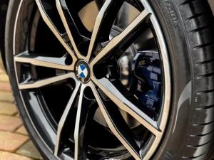 Melns BMW 320 2021 Rīga, ar dzinēja tilpumu 2.00 L un nobraukumu 136 tūkst. km par 26200 €, foto 15 vietnē AUTOMOTO.COM.LV