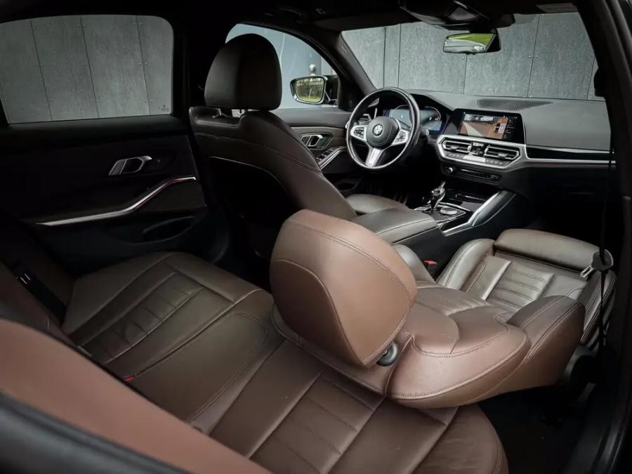 Melns BMW 320 2021 Rīga, ar dzinēja tilpumu 2.00 L un nobraukumu 136 tūkst. km par 26200 €, foto 16 vietnē AUTOMOTO.COM.LV