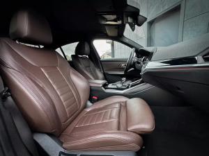 Melns BMW 320 2021 Rīga, ar dzinēja tilpumu 2.00 L un nobraukumu 136 tūkst. km par 26200 €, foto 29 vietnē AUTOMOTO.COM.LV