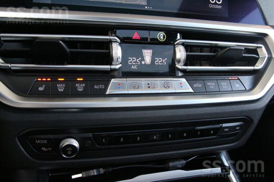 Black BMW 320 2021 in Riga, with an engine capacity of 2.00 L and mileage of 89 thousand km for 27000 €, photo 17 on AUTOMOTO.COM.LV