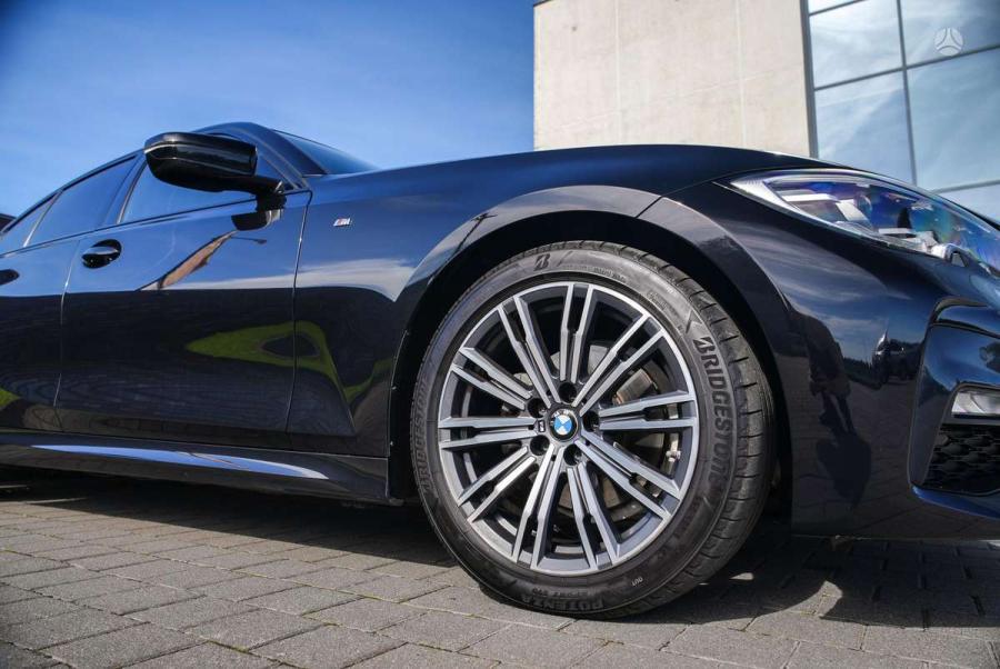 Melns BMW 320 2021 Marijampole, ar dzinēja tilpumu 2.00 L un nobraukumu 229 tūkst. km par 21950 €, foto 5 vietnē AUTOMOTO.COM.LV
