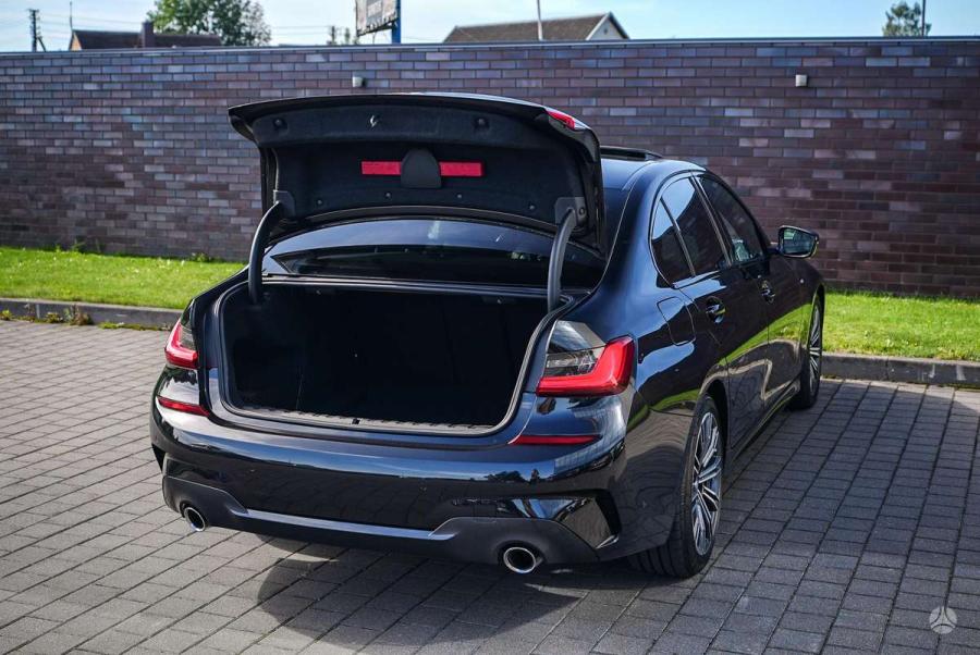 Melns BMW 320 2021 Marijampole, ar dzinēja tilpumu 2.00 L un nobraukumu 229 tūkst. km par 21950 €, foto 10 vietnē AUTOMOTO.COM.LV