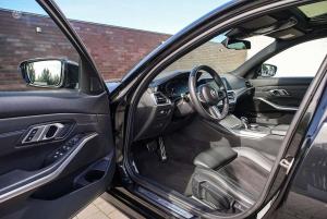 Melns BMW 320 2021 Marijampole, ar dzinēja tilpumu 2.00 L un nobraukumu 229 tūkst. km par 21950 €, foto 21 vietnē AUTOMOTO.COM.LV