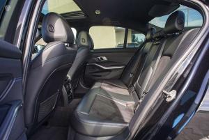 Melns BMW 320 2021 Marijampole, ar dzinēja tilpumu 2.00 L un nobraukumu 229 tūkst. km par 21950 €, foto 30 vietnē AUTOMOTO.COM.LV