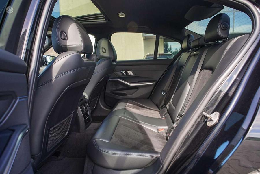 Melns BMW 320 2021 Marijampole, ar dzinēja tilpumu 2.00 L un nobraukumu 229 tūkst. km par 21950 €, foto 30 vietnē AUTOMOTO.COM.LV
