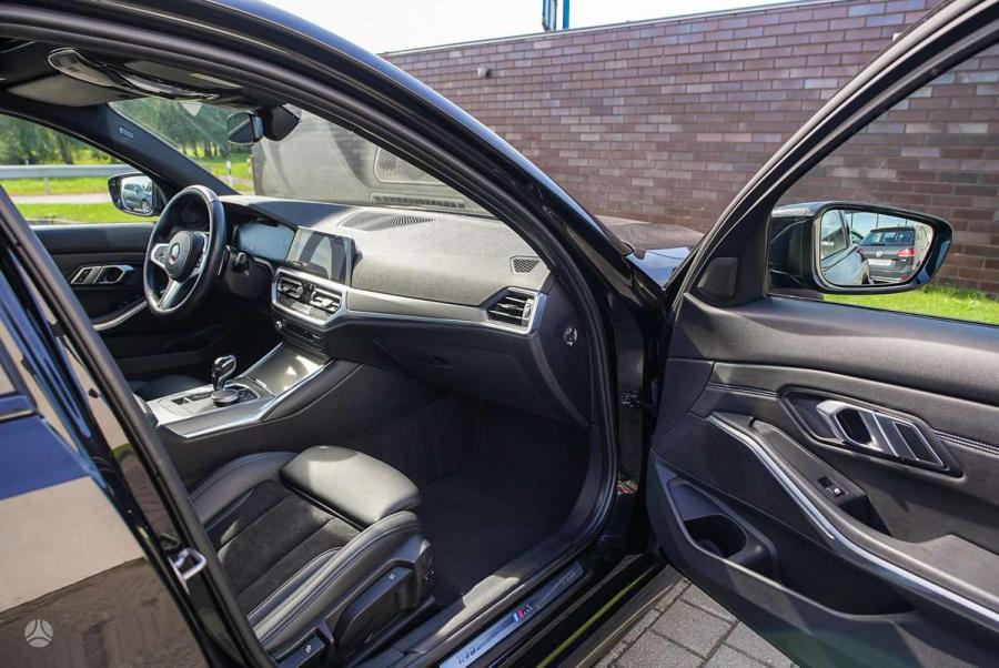Melns BMW 320 2021 Marijampole, ar dzinēja tilpumu 2.00 L un nobraukumu 229 tūkst. km par 21950 €, foto 34 vietnē AUTOMOTO.COM.LV