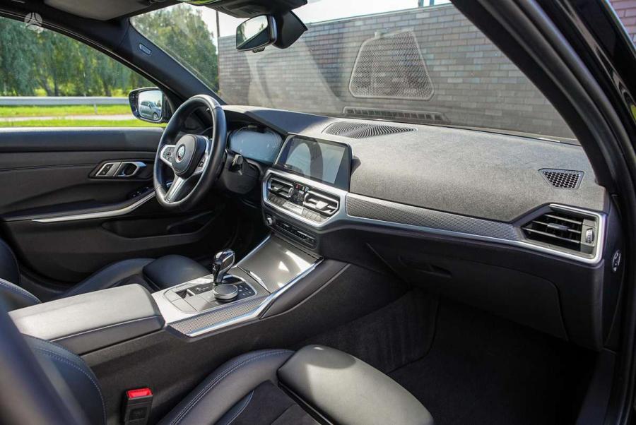 Melns BMW 320 2021 Marijampole, ar dzinēja tilpumu 2.00 L un nobraukumu 229 tūkst. km par 21950 €, foto 35 vietnē AUTOMOTO.COM.LV