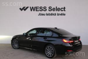 Black BMW 320 2022 in Riga, with an engine capacity of 2.00 L and mileage of 133 thousand km for 31900 €, photo 5 on AUTOMOTO.COM.LV