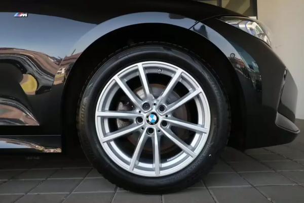 Black BMW 320 2022 in Riga, with an engine capacity of 2.00 L and mileage of 0 thousand km for 19990 €, photo 7 on AUTOMOTO.COM.LV