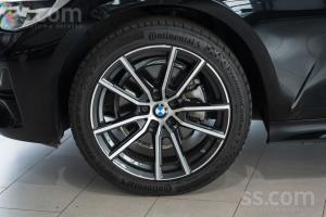 Black BMW 320 2022 in Riga, with an engine capacity of 2.00 L and mileage of 134 thousand km for 26500 €, photo 8 on AUTOMOTO.COM.LV
