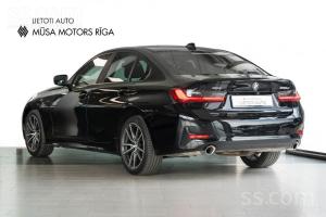 Black BMW 320 2022 in Riga, with an engine capacity of 2.00 L and mileage of 134 thousand km for 26500 €, photo 10 on AUTOMOTO.COM.LV