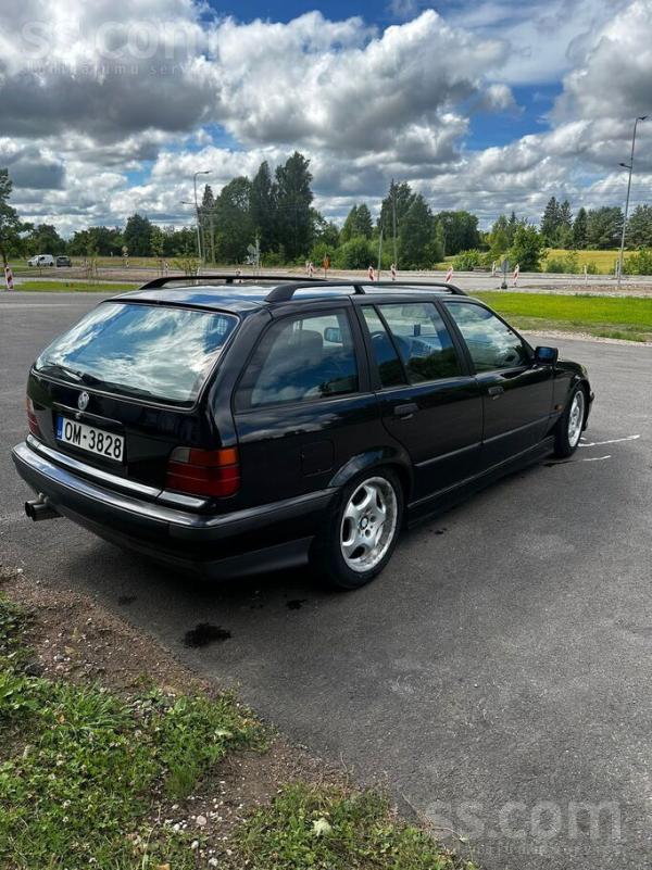 Melns BMW 320 1995 Rīga, ar dzinēja tilpumu 2.00 L un nobraukumu 282 tūkst. km par 3750 €, foto 5 vietnē AUTOMOTO.COM.LV