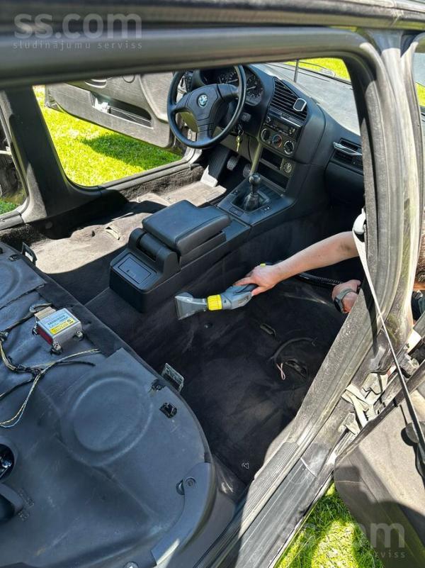 Melns BMW 320 1995 Rīga, ar dzinēja tilpumu 2.00 L un nobraukumu 282 tūkst. km par 3750 €, foto 10 vietnē AUTOMOTO.COM.LV