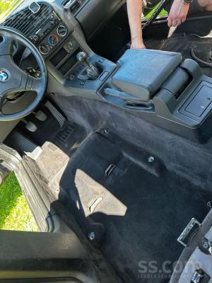 Melns BMW 320 1995 Rīga, ar dzinēja tilpumu 2.00 L un nobraukumu 282 tūkst. km par 3750 €, foto 13 vietnē AUTOMOTO.COM.LV