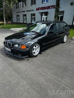 Melns BMW 320 1995 Rīga, ar dzinēja tilpumu 2.00 L un nobraukumu 282 tūkst. km par 3750 €, foto 18 vietnē AUTOMOTO.COM.LV