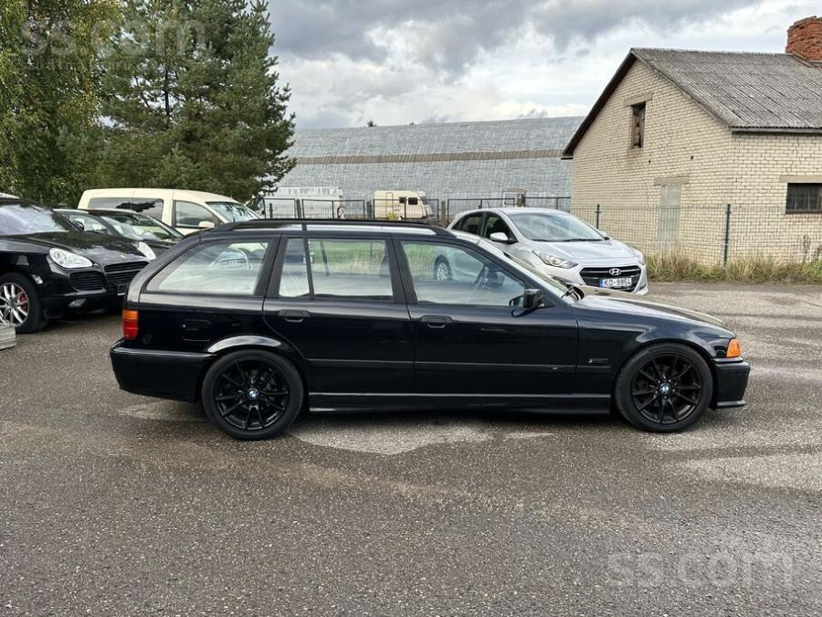 Melns BMW 320 1996 Valmiera, ar dzinēja tilpumu 2.00 L un nobraukumu 297 tūkst. km par 4900 €, foto 3 vietnē AUTOMOTO.COM.LV