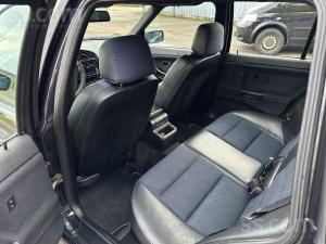 Melns BMW 320 1996 Valmiera, ar dzinēja tilpumu 2.00 L un nobraukumu 297 tūkst. km par 4900 €, foto 25 vietnē AUTOMOTO.COM.LV