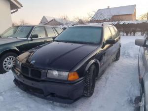 Melns BMW 320 1998 Kretinga, ar dzinēja tilpumu 2.00 L un nobraukumu 220 tūkst. km par 1600 €, foto  vietnē AUTOMOTO.COM.LV