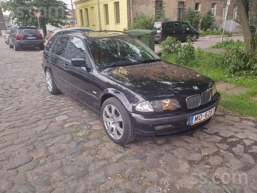 Black BMW 320 2000 in Riga, with an engine capacity of 2.00 L and mileage of 319 thousand km for 1850 €, photo 5 on AUTOMOTO.COM.LV