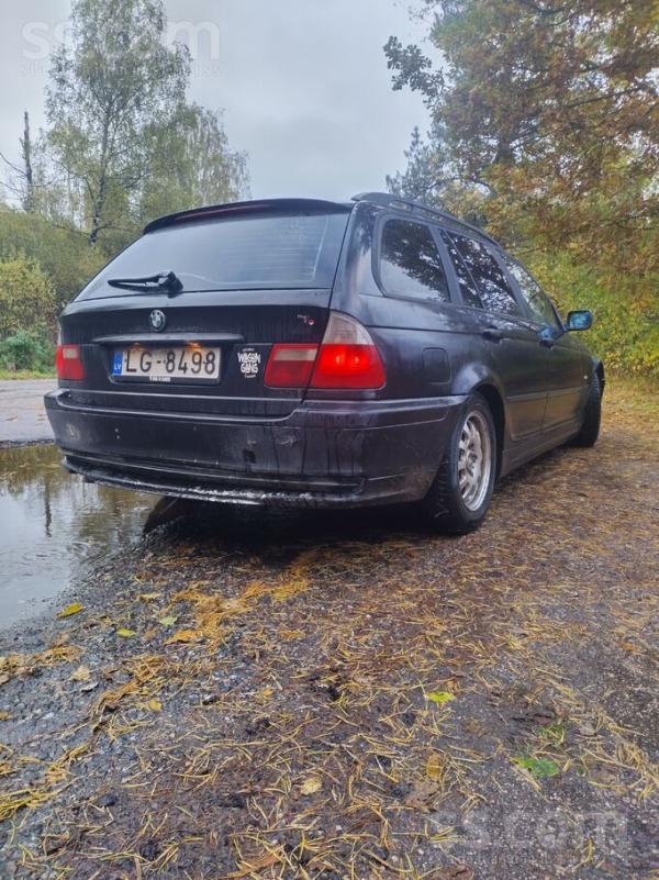 Melns BMW 320 2001 Rīga, ar dzinēja tilpumu 2.00 L un nobraukumu 426 tūkst. km par 1099 €, foto 4 vietnē AUTOMOTO.COM.LV