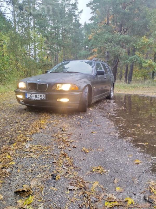 Melns BMW 320 2001 Rīga, ar dzinēja tilpumu 2.00 L un nobraukumu 426 tūkst. km par 1099 €, foto 7 vietnē AUTOMOTO.COM.LV