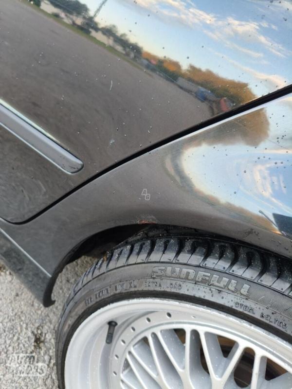 Melns BMW 320 2001 Alīta, ar dzinēja tilpumu 2.20 L un nobraukumu 320 tūkst. km par 2300 €, foto 10 vietnē AUTOMOTO.COM.LV
