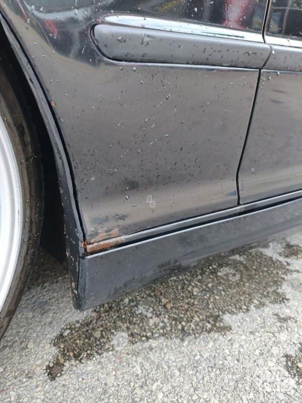 Melns BMW 320 2001 Alīta, ar dzinēja tilpumu 2.20 L un nobraukumu 320 tūkst. km par 2300 €, foto 11 vietnē AUTOMOTO.COM.LV