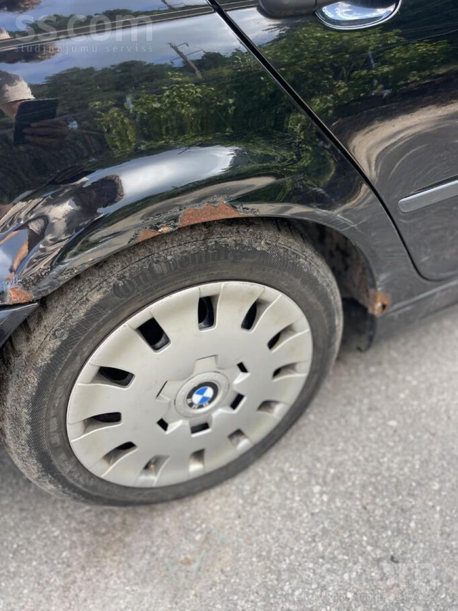 Melns BMW 320 2002 Rīga, ar dzinēja tilpumu 2.00 L un nobraukumu 319 tūkst. km par 950 €, foto 13 vietnē AUTOMOTO.COM.LV