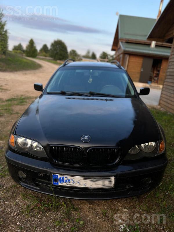 Black BMW 320 2002 in Rezekne, with an engine capacity of 2.00 L and mileage of 323 thousand km for 2000 €, photo 2 on AUTOMOTO.COM.LV