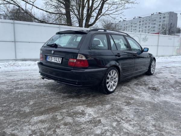 Black BMW 320 2002 in Riga, with an engine capacity of 2.00 L and mileage of 447 thousand km for 3950 €, photo 5 on AUTOMOTO.COM.LV