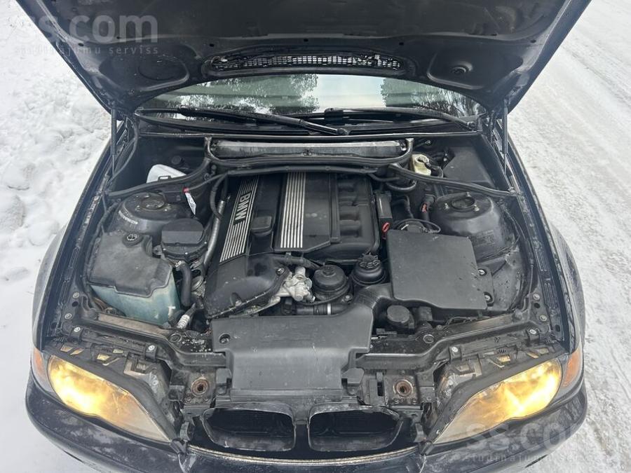 Black BMW 320 2002 in Riga, with an engine capacity of 2.20 L and mileage of 246 thousand km for 3600 €, photo 5 on AUTOMOTO.COM.LV