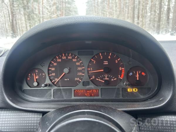 Melns BMW 320 2002 Rīga, ar dzinēja tilpumu 2.20 L un nobraukumu 246 tūkst. km par 3600 €, foto 7 vietnē AUTOMOTO.COM.LV