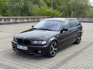 Black BMW 320 2002 in Riga, with an engine capacity of 2.00 L and mileage of 322 thousand km for 4200 €, photo 3 on AUTOMOTO.COM.LV