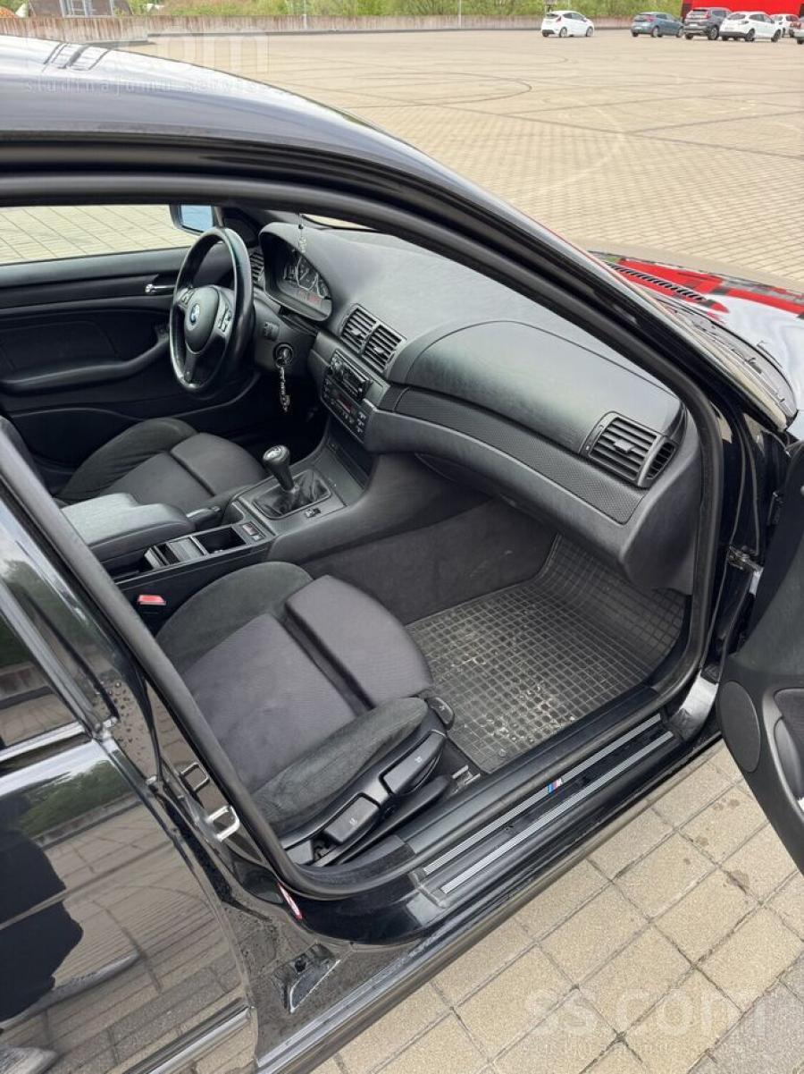 Black BMW 320 2002 in Riga, with an engine capacity of 2.00 L and mileage of 322 thousand km for 4200 €, photo 13 on AUTOMOTO.COM.LV