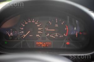 Black BMW 320 2002 in Valmiera, with an engine capacity of 2.00 L and mileage of 353 thousand km for 3995 €, photo 14 on AUTOMOTO.COM.LV